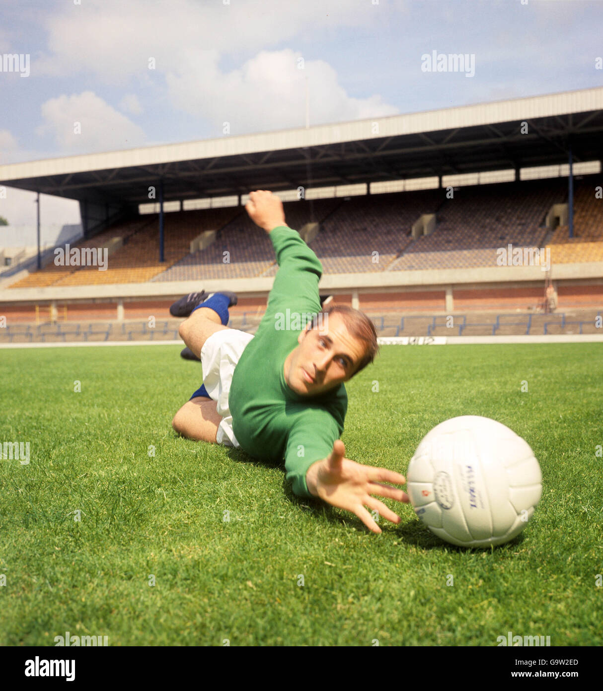 Peter springett hi-res stock photography and images - Alamy