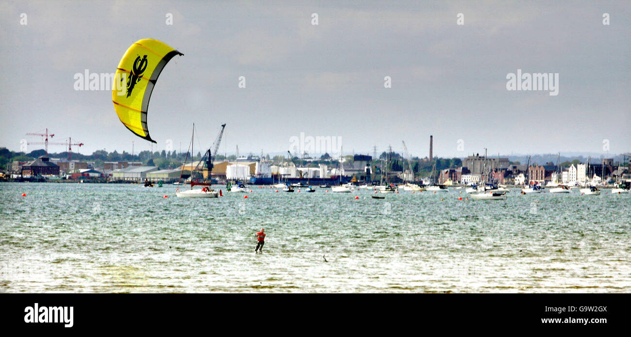 Sandbanks kite surfer hi-res stock photography and images - Alamy
