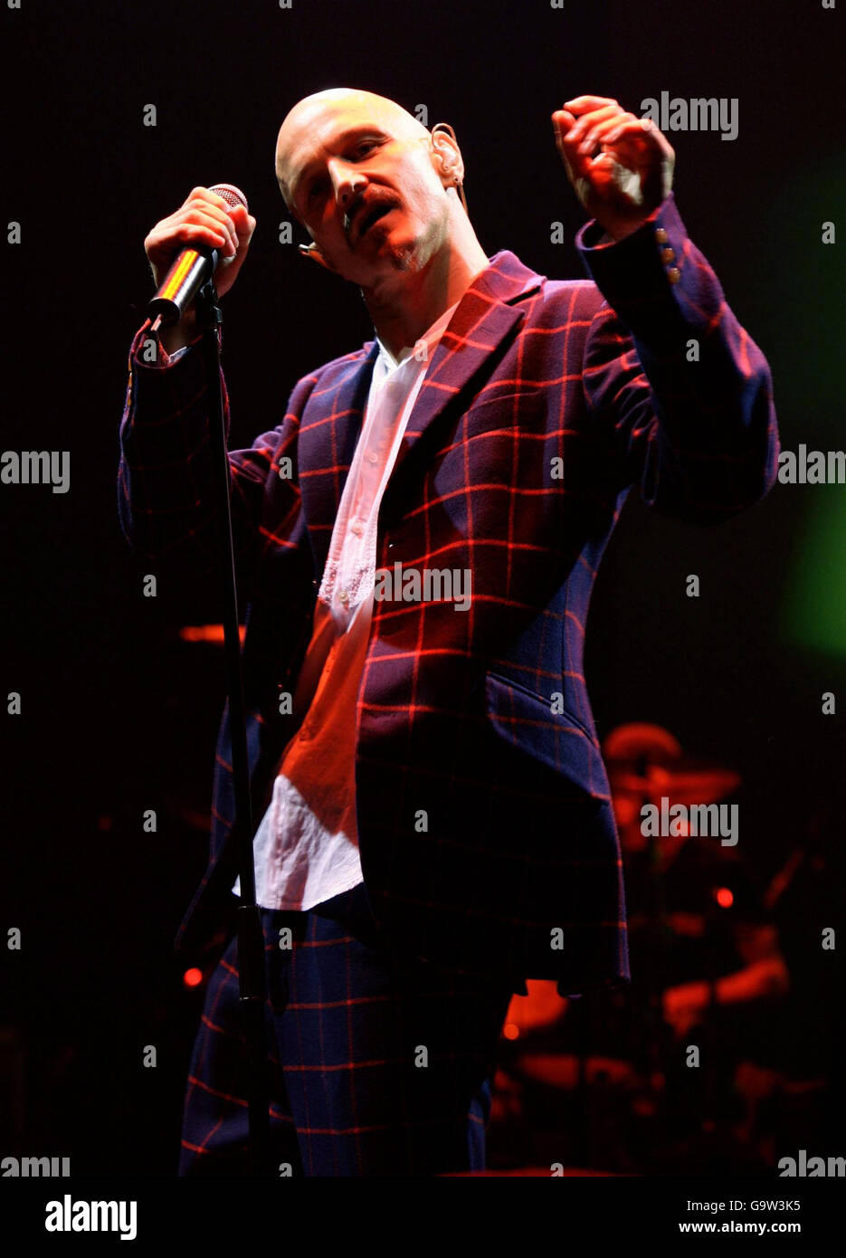 James in concert - London Stock Photo - Alamy