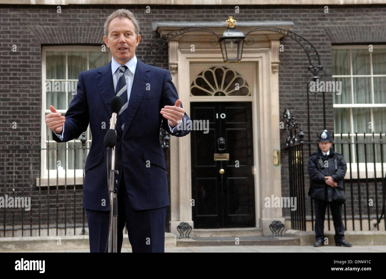 Sailors return home Stock Photo - Alamy