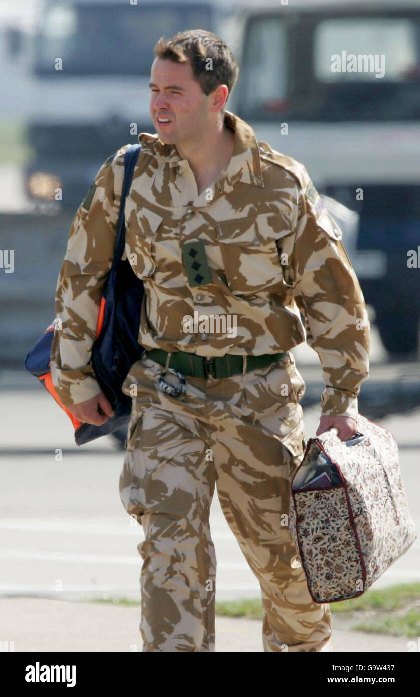Sailors return home Stock Photo - Alamy