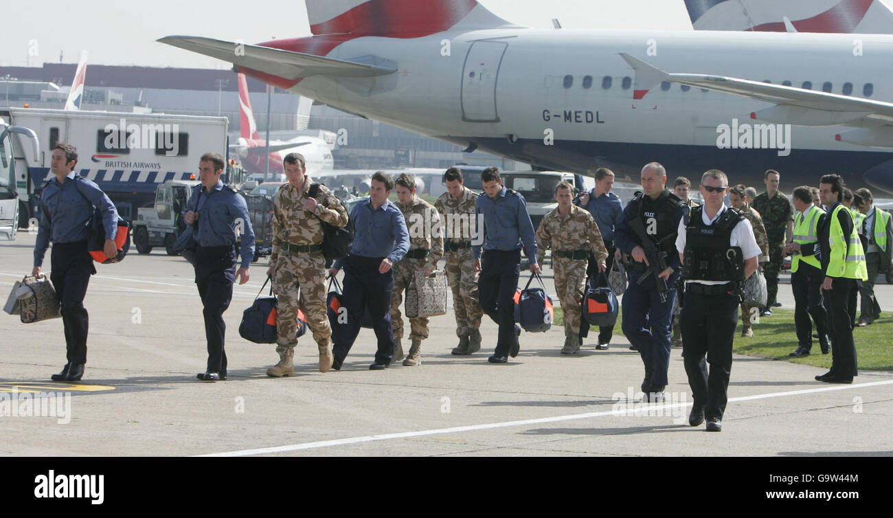 Sailors return home Stock Photo - Alamy