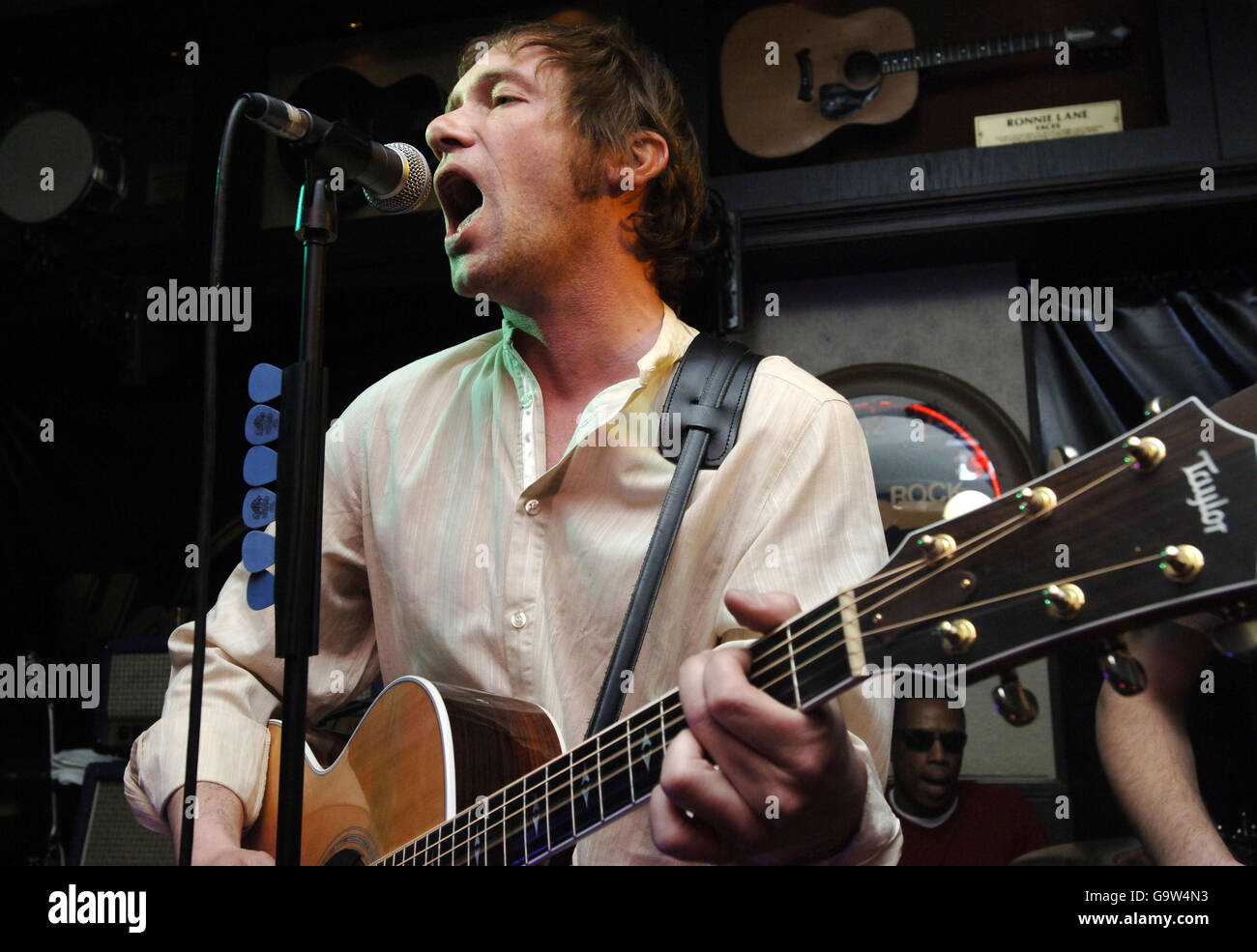 Ocean Colour Scene in concert - London Stock Photo - Alamy