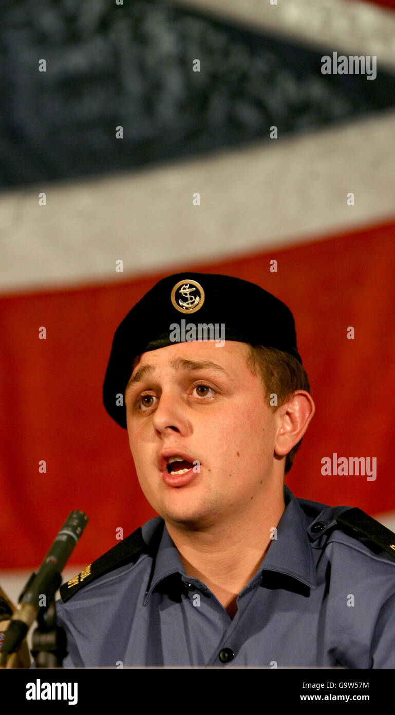 Sailors return home Stock Photo - Alamy