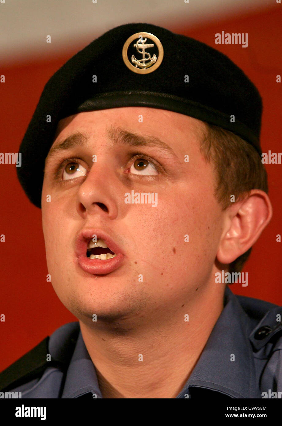 Sailors return home Stock Photo - Alamy