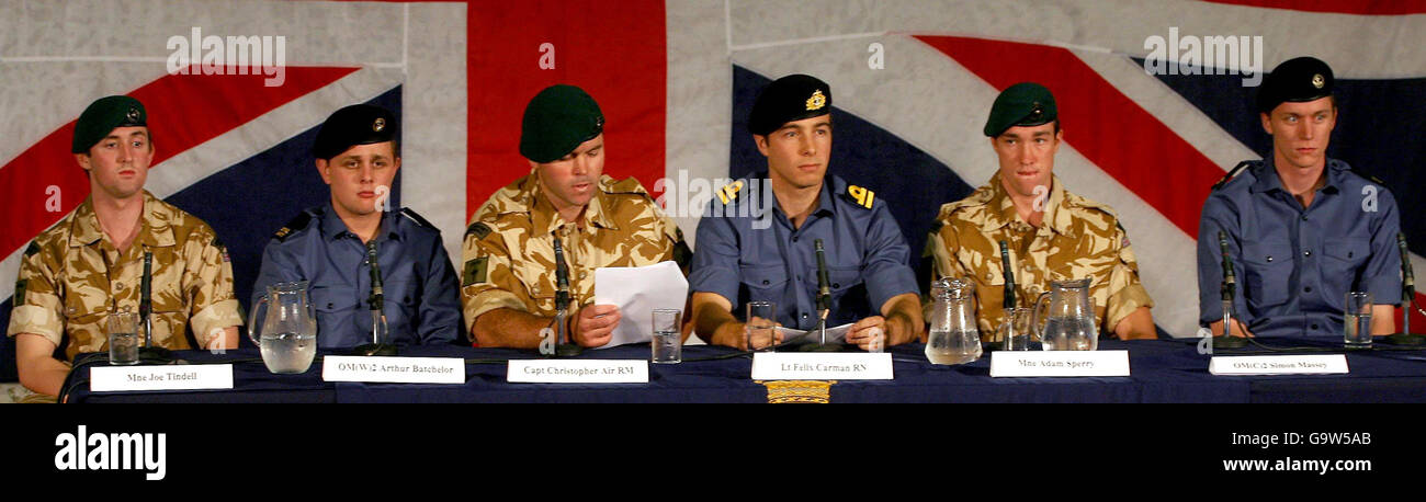 Sailors return home Stock Photo - Alamy