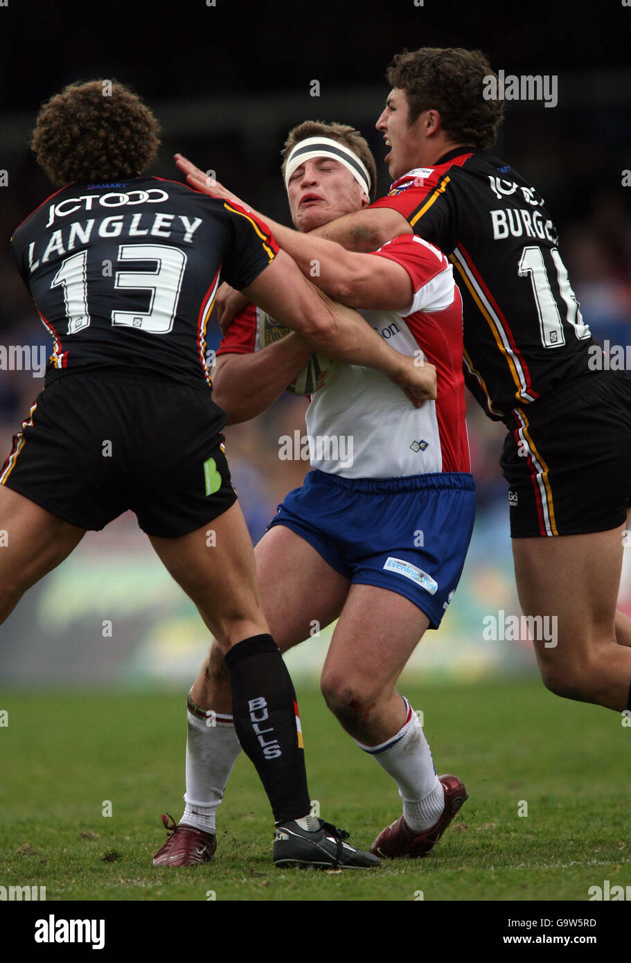 Wakefield trinity v bradford bulls hi-res stock photography and images ...