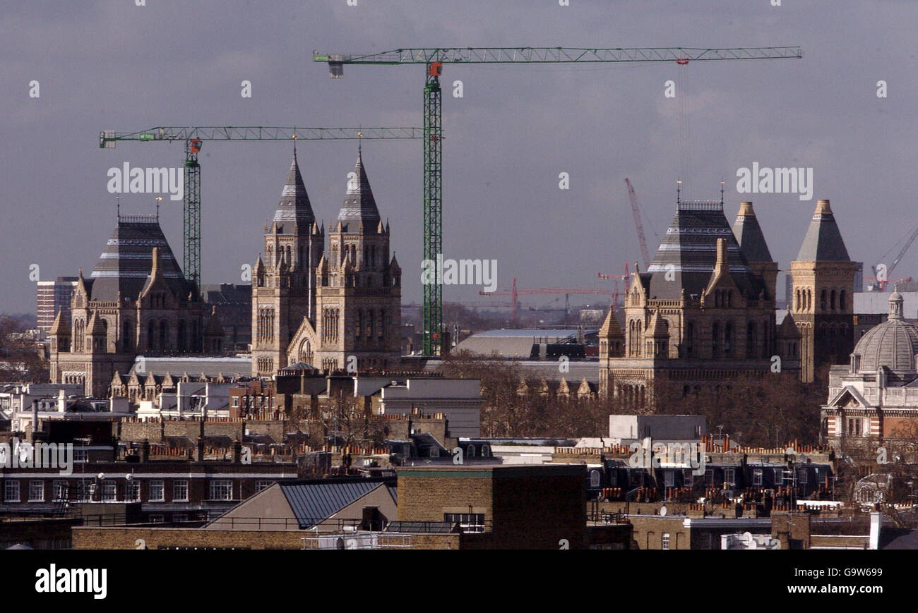 Natural history museum the view from sloane square hi-res stock ...