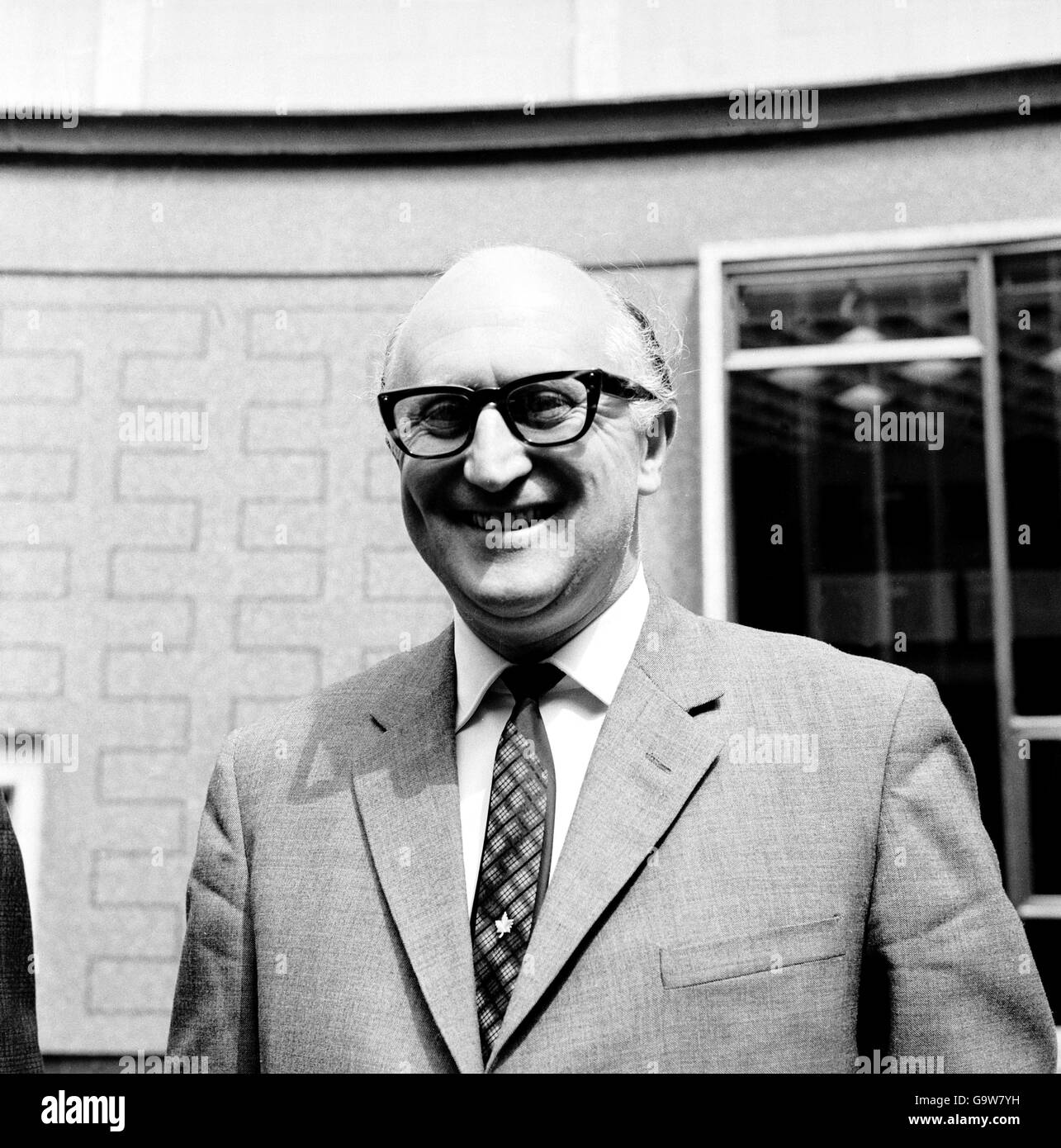 Head shot media tv television commentator football Black and White ...