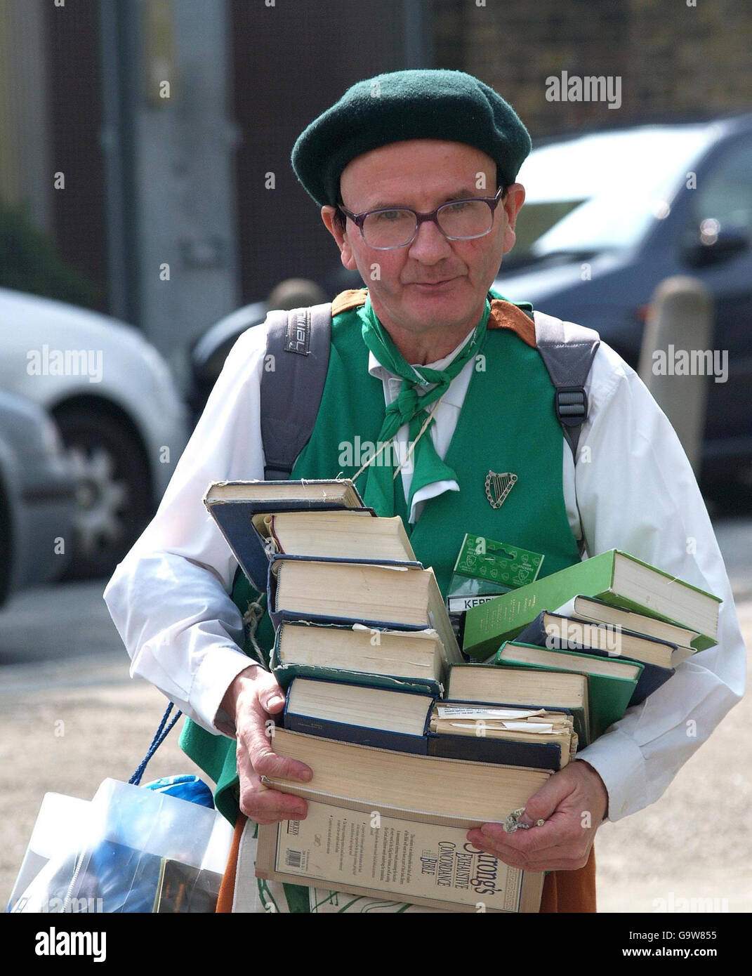 Eccentric former priest Neil Horan arrives at Camberwell Green ...