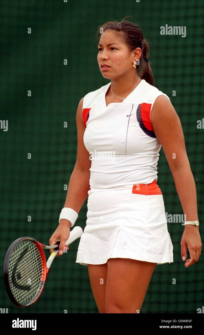 Tennis - Wimbledon 2001 - Third Round Stock Photo - Alamy