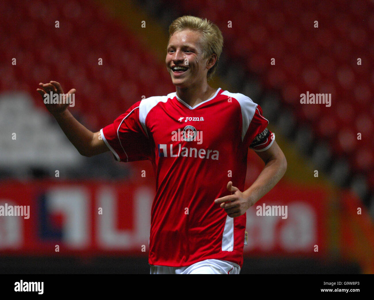 Charlton Athletic's Josh Wright celebrates scoring the fith goal Stock ...