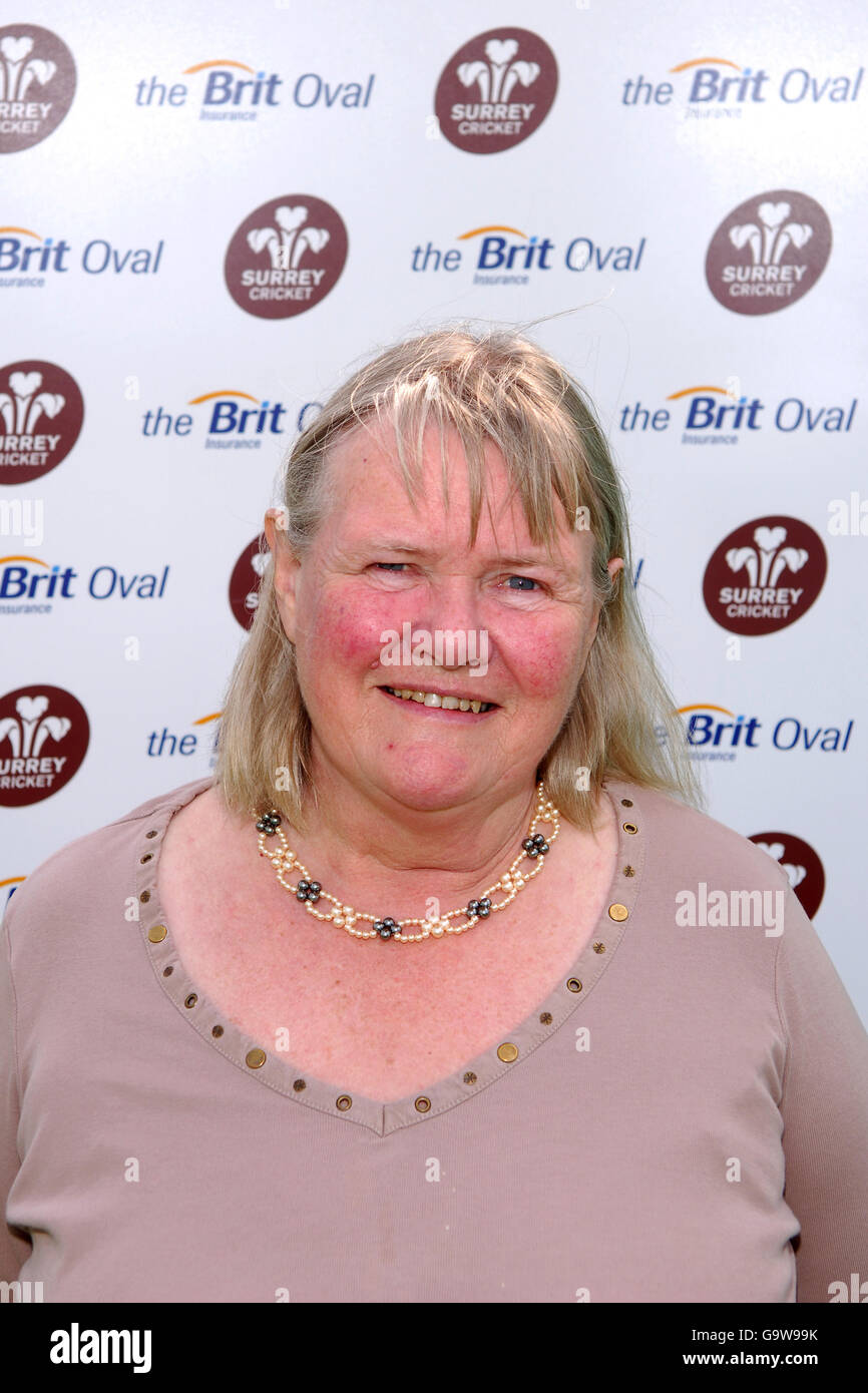 Jennifer booth hi-res stock photography and images - Alamy