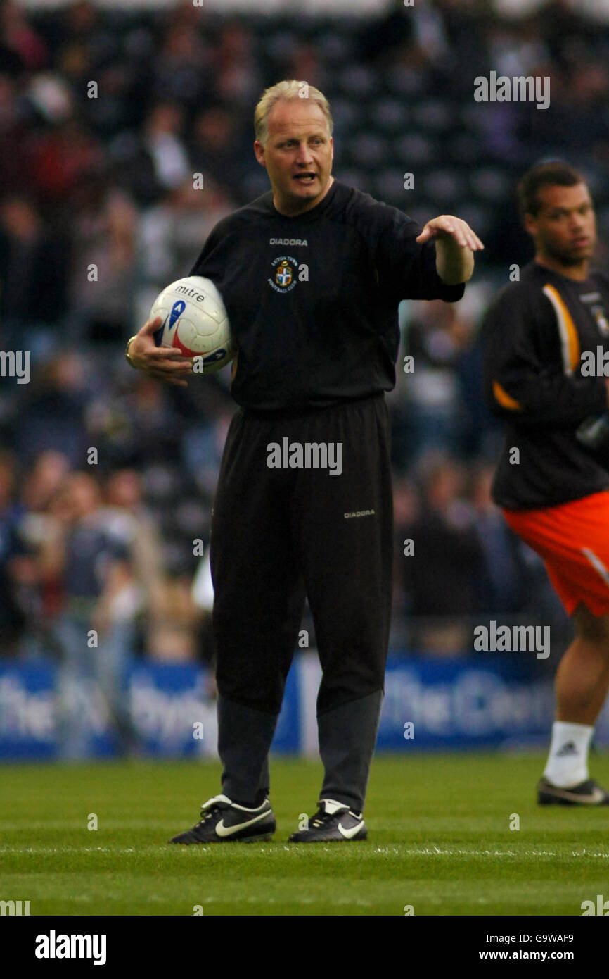Soccer - Coca-Cola Football League Championship - Derby County v Luton ...