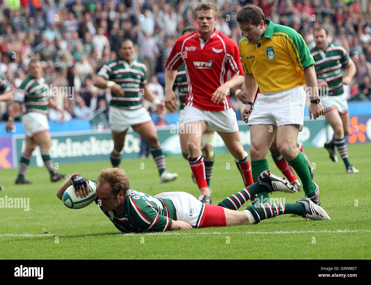 Heineken cup semi final walkers stadium hi-res stock photography and ...