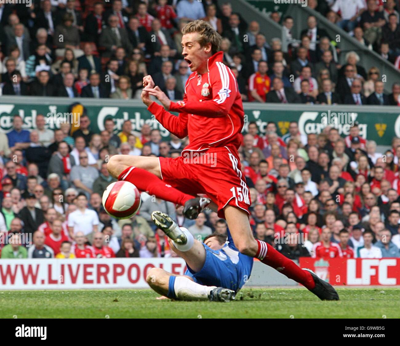 Wigan athletics leighton baines hi-res stock photography and images - Alamy