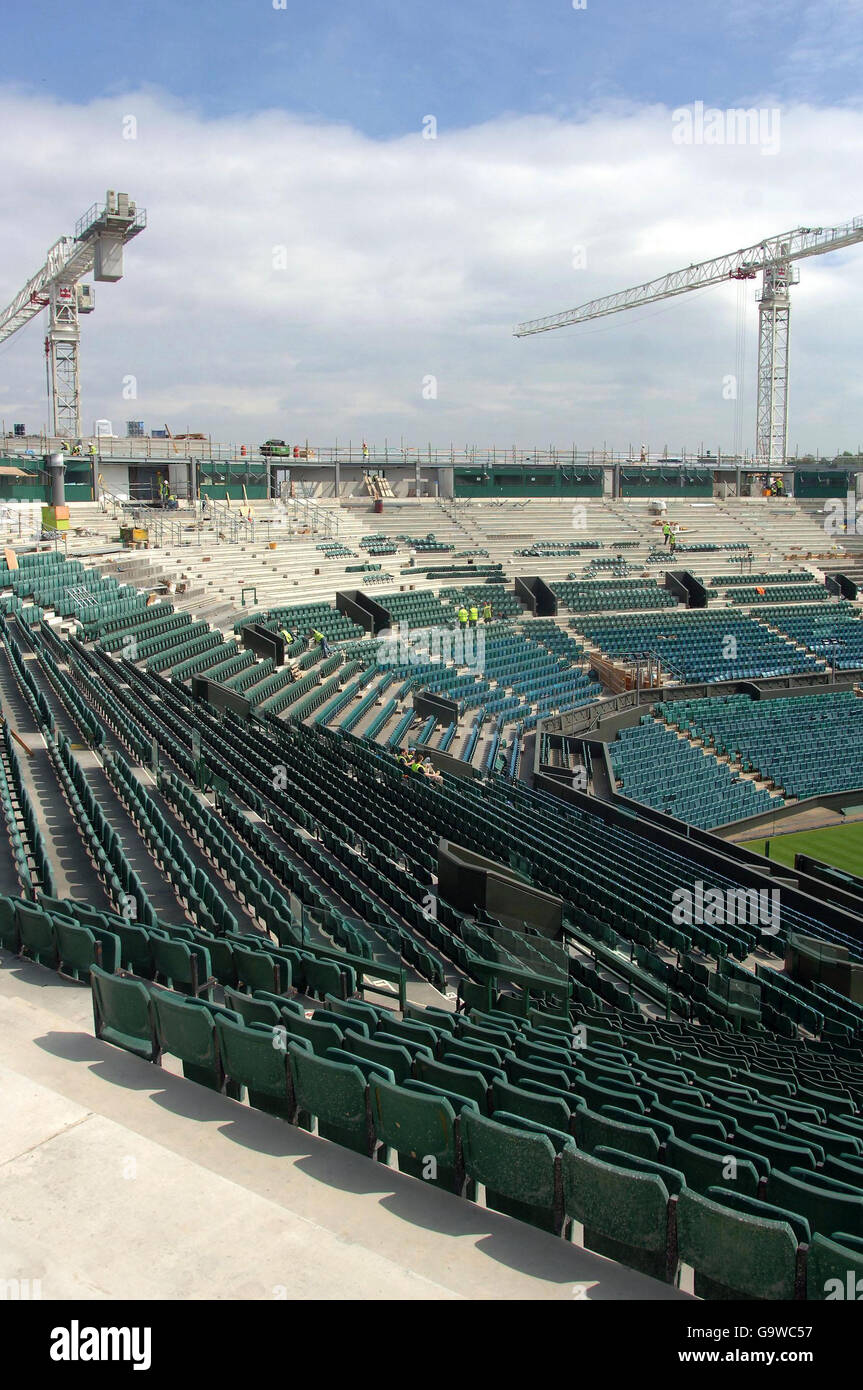 Wimbledon centre court empty hi-res stock photography and images - Alamy