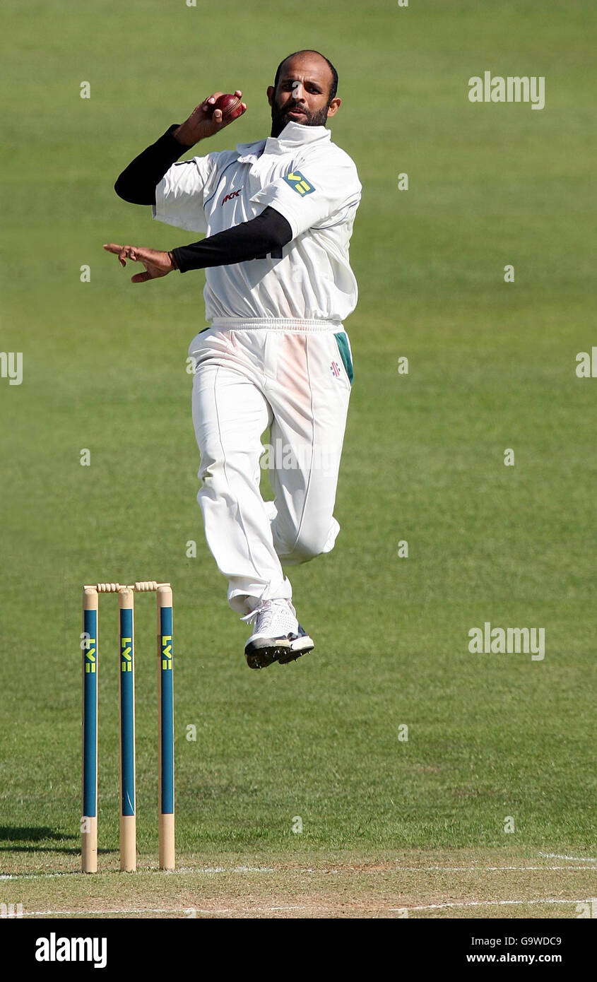 Sussex's Rana Naved-ul-Hasan bowling against Warwickshire during the ...