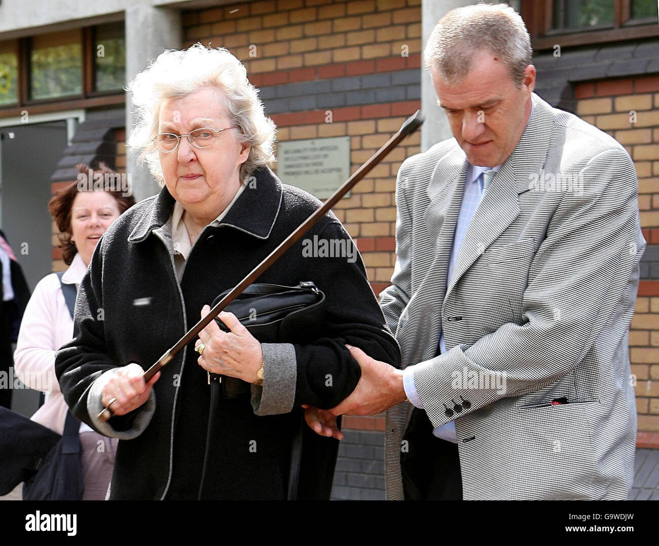 Family in court over fake statue Stock Photo - Alamy
