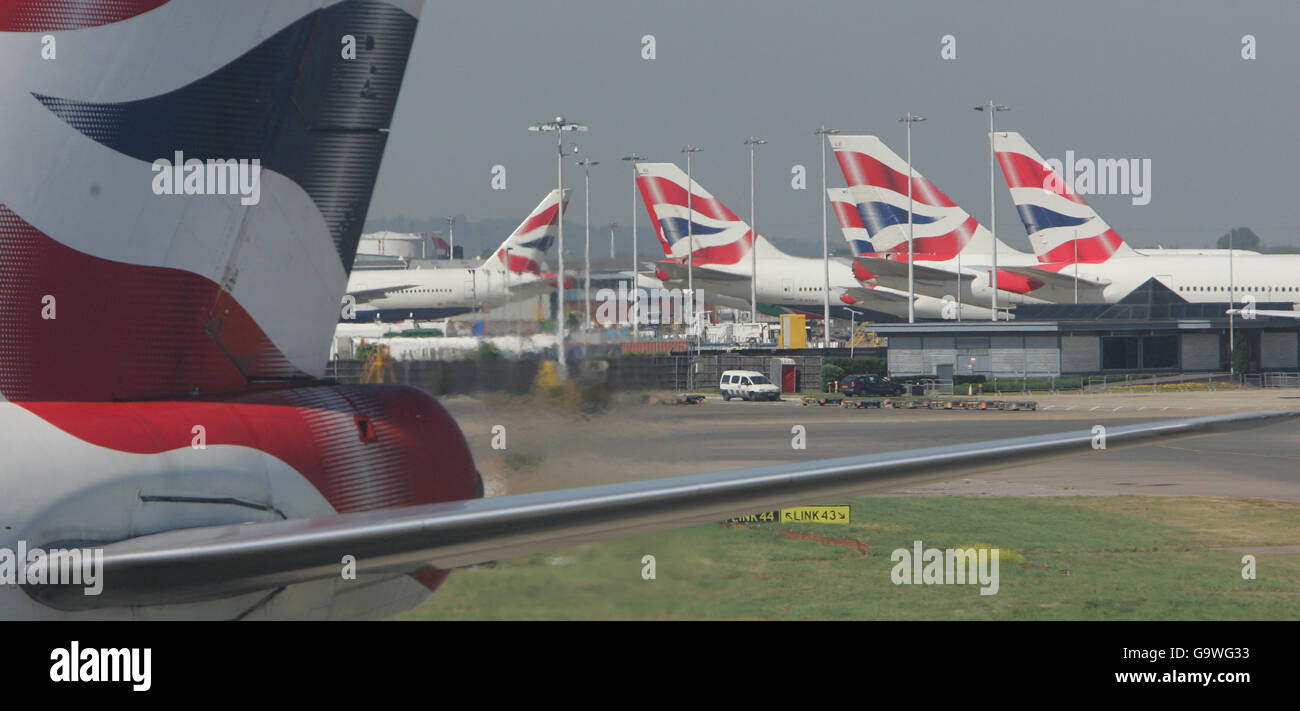 British airways aircraft hi-res stock photography and images - Alamy