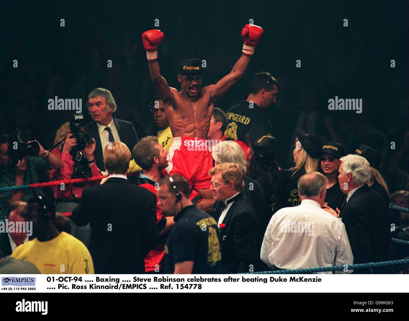 Steve robinson boxing hi-res stock photography and images - Alamy