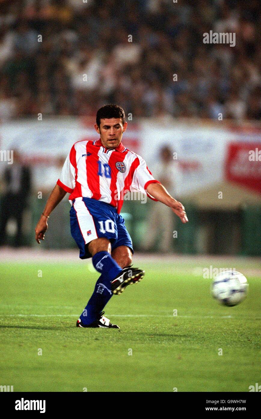 Kirin cup 2001 hi-res stock photography and images - Alamy