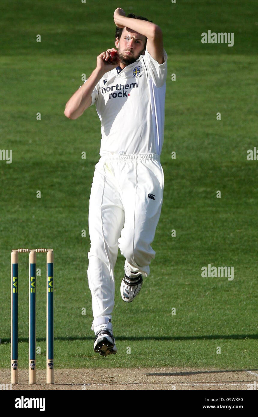 Durham's Graham Onions runs in to bowl during the Liverpool Victoria ...