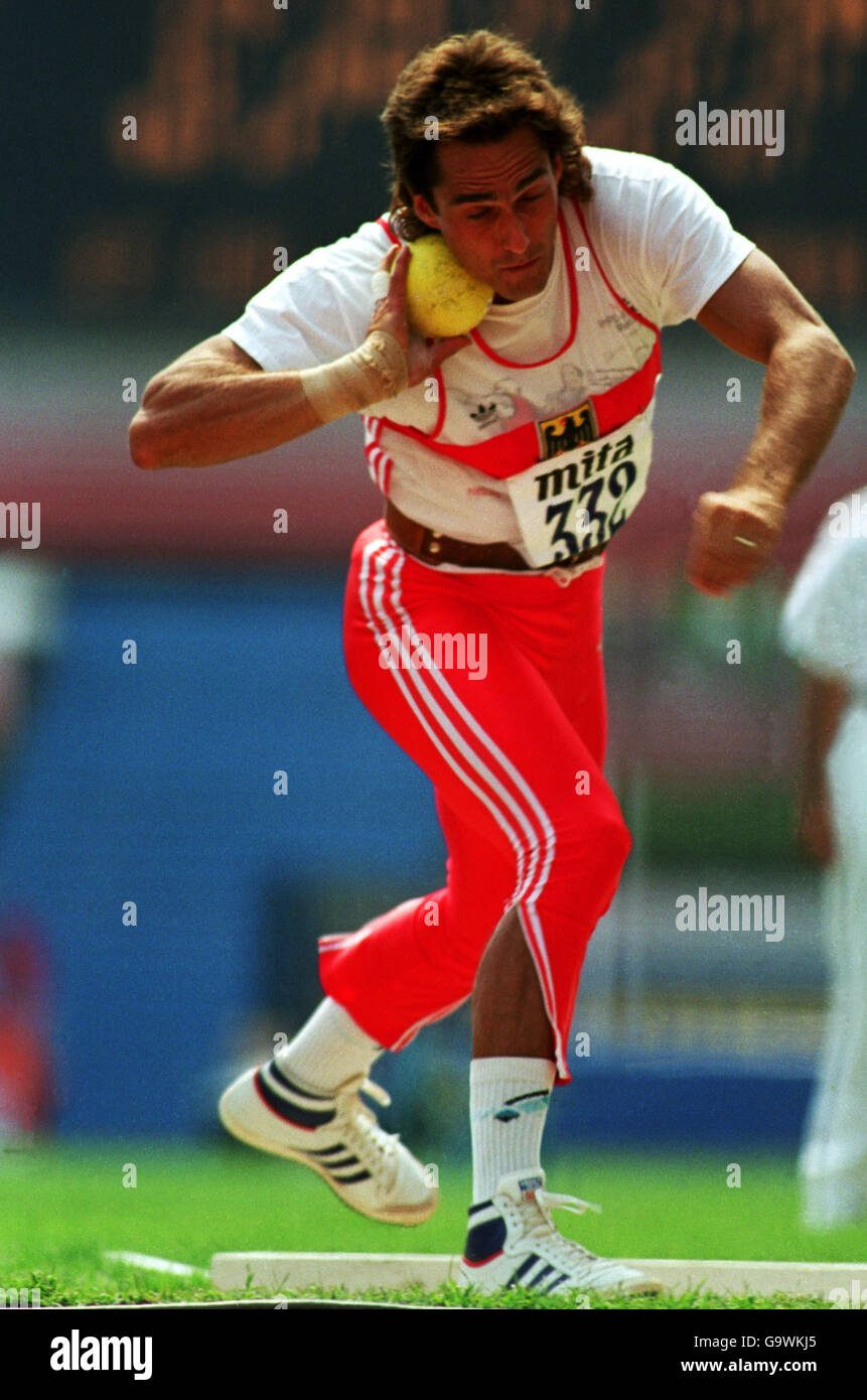 Athletics - European Championships - Shot Putt Stock Photo - Alamy
