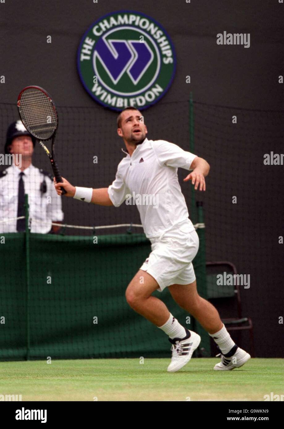Tennis - Wimbledon 2001 - Fourth Round Stock Photo - Alamy