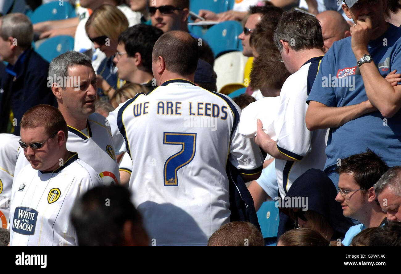 Coca cola championship match at elland road hi-res stock photography ...