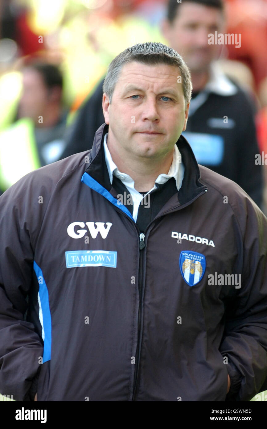 Colchester uniteds manager geraint willaims hi-res stock photography ...