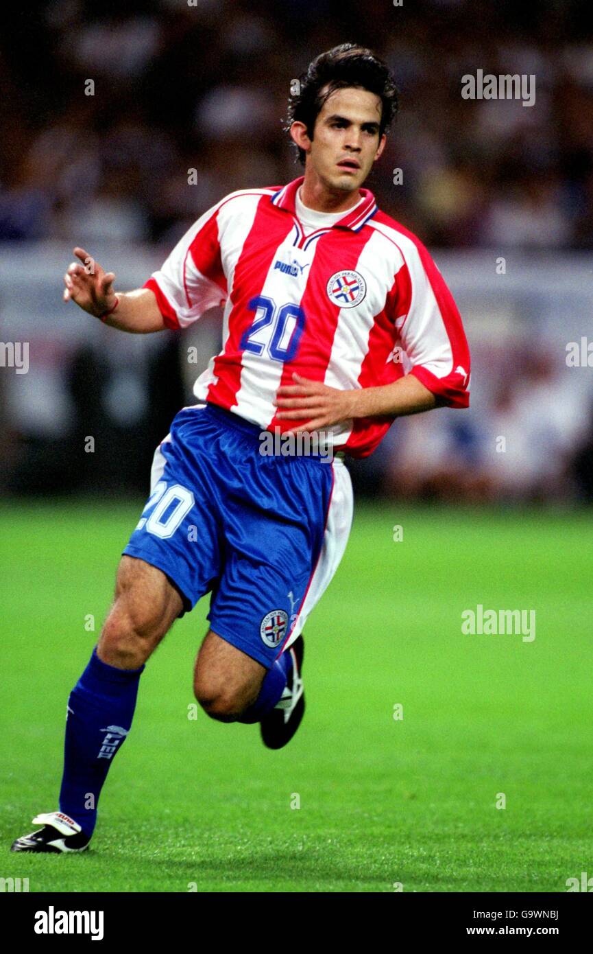 Kirin cup 2001 hi-res stock photography and images - Alamy