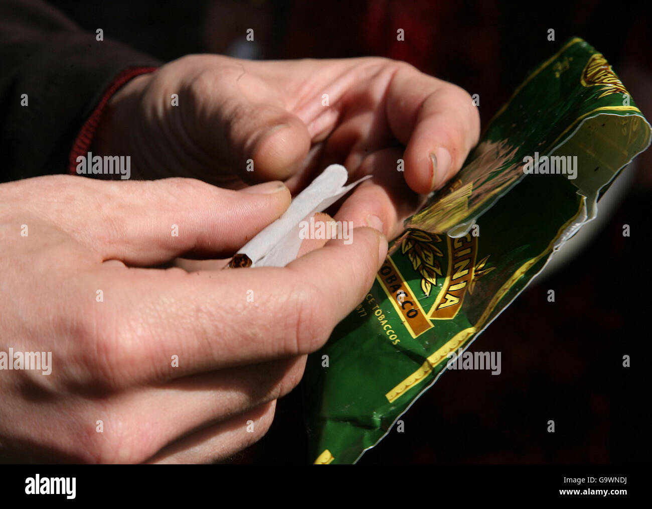 Belfast smoking ban hi-res stock photography and images - Alamy