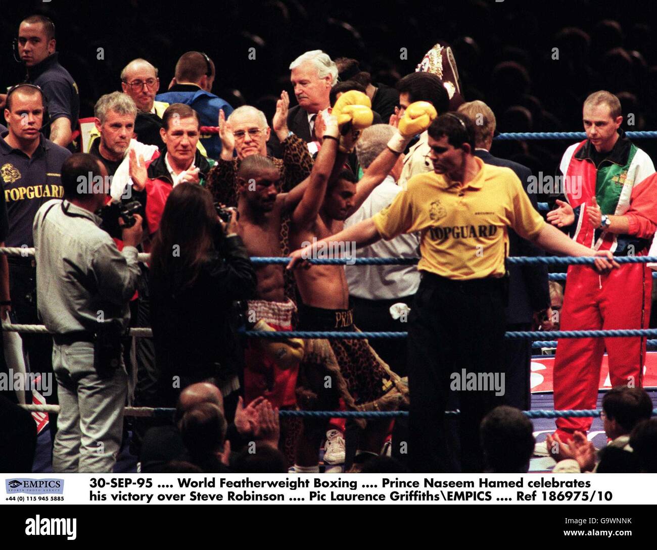 30-SEP-95, World Featherweight Boxing, Prince Naseem Hamed celebrates ...