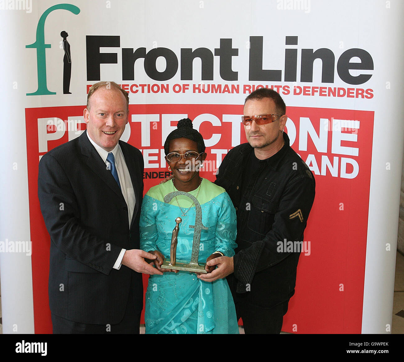 2007 front line award for human rights defenders at risk hi-res stock ...