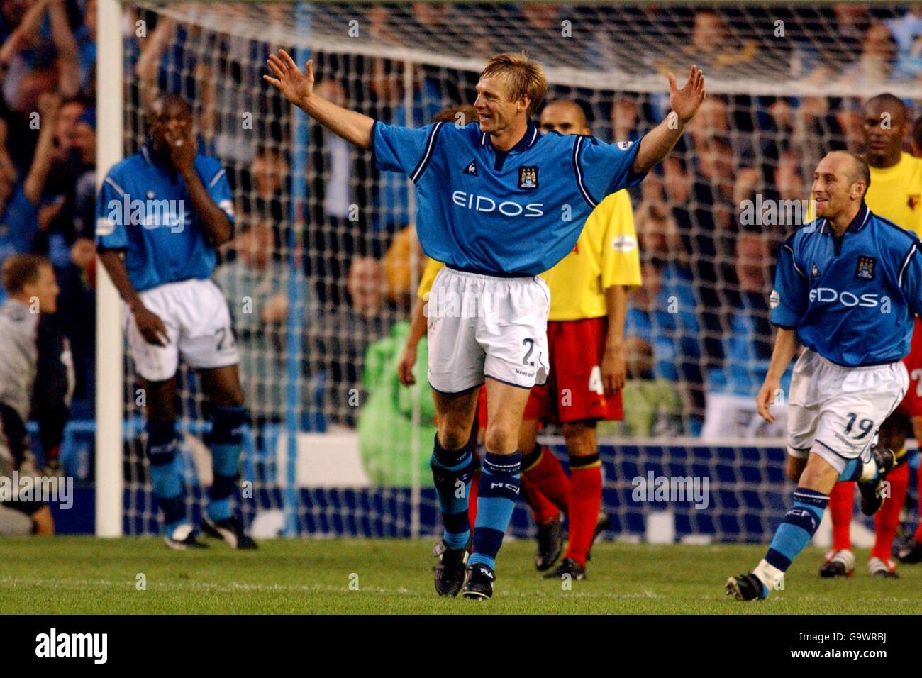 Soccer nationwide league division one watford v manchester city hi-res ...