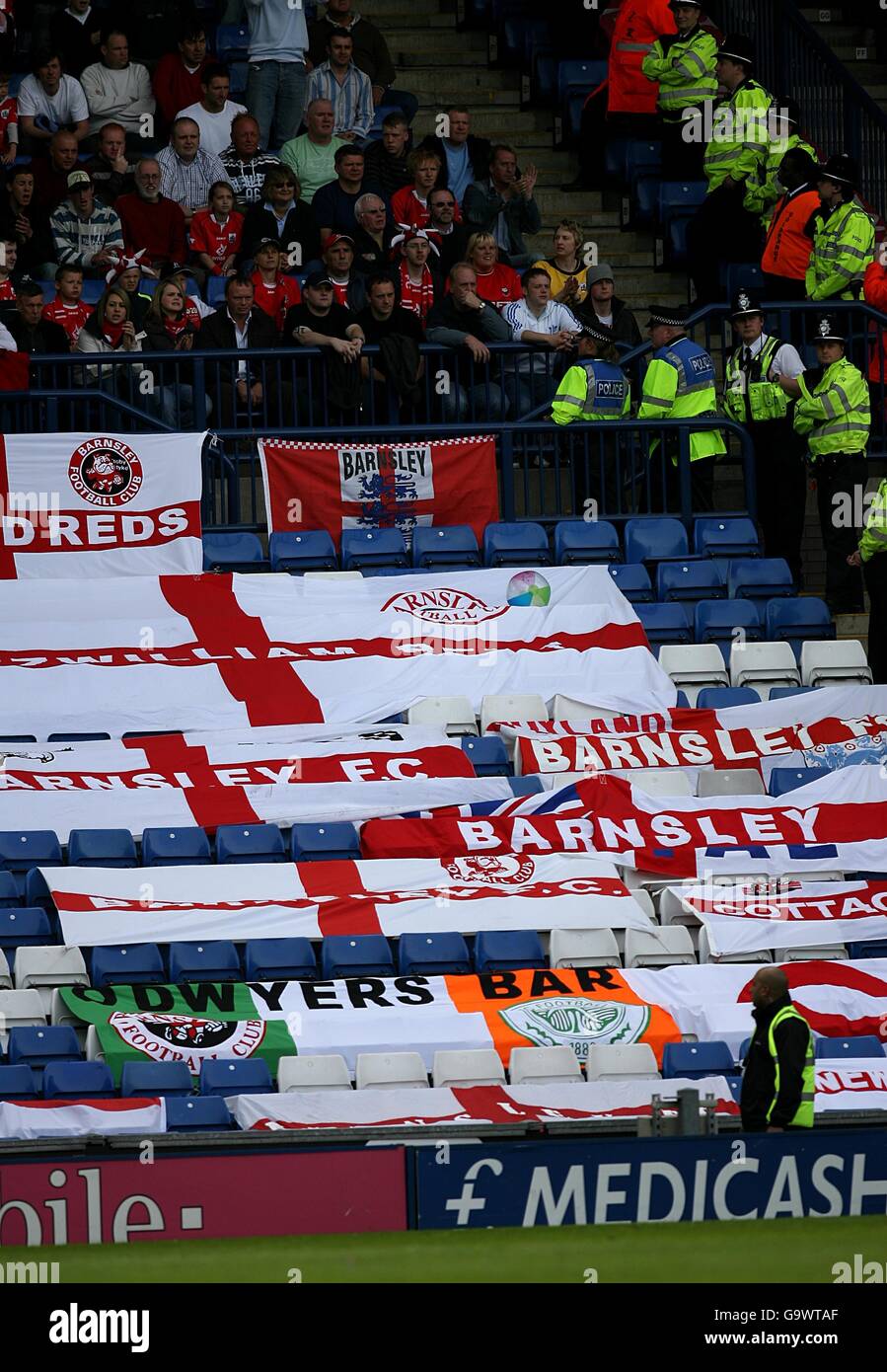 Barnsley flags hi-res stock photography and images - Alamy