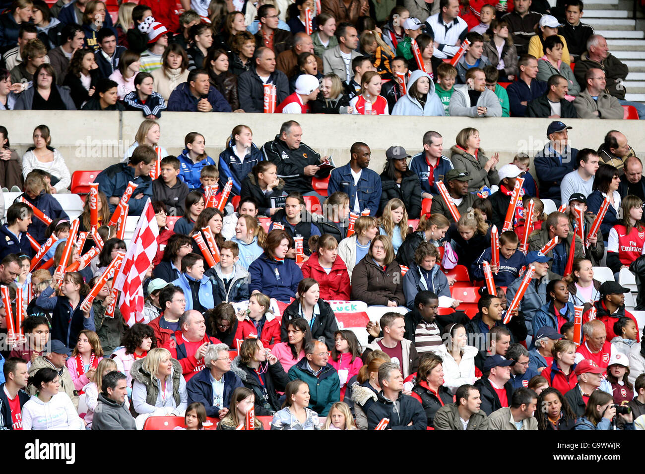 Football ground supporters hi-res stock photography and images - Alamy