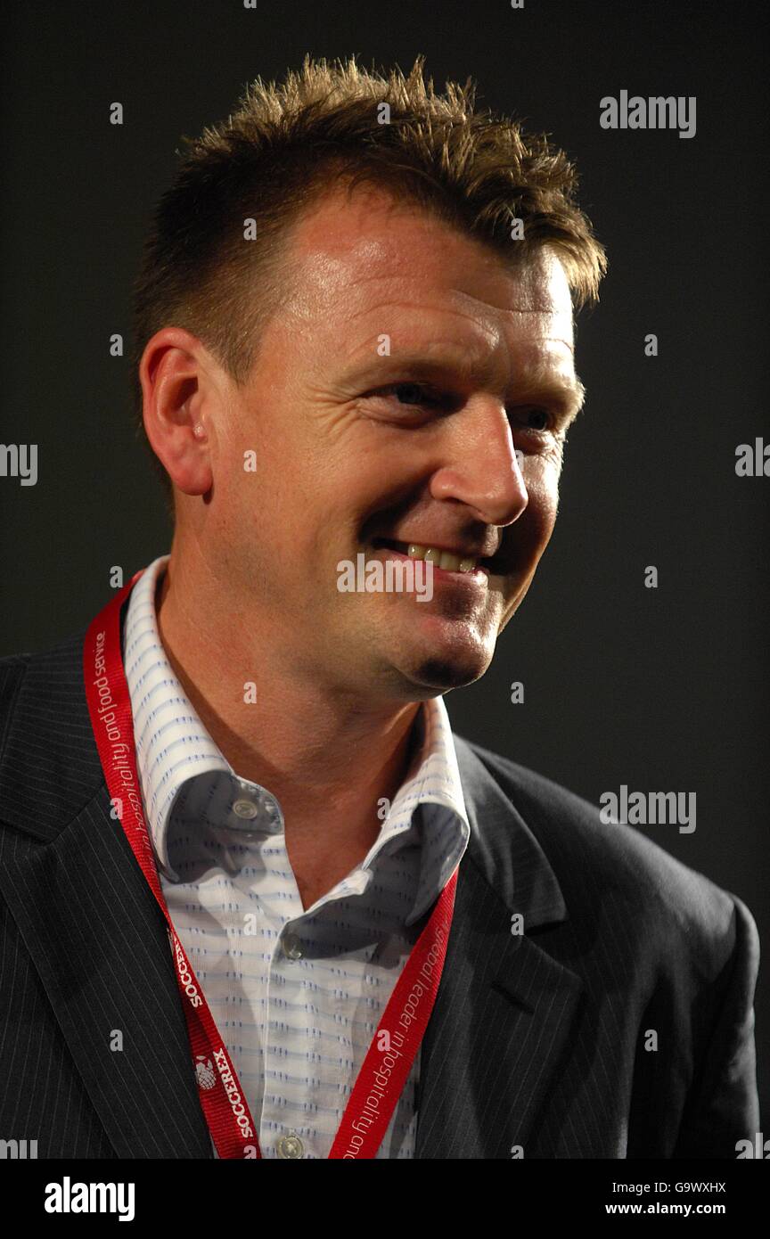 London forum wembley stadium hi-res stock photography and images - Alamy