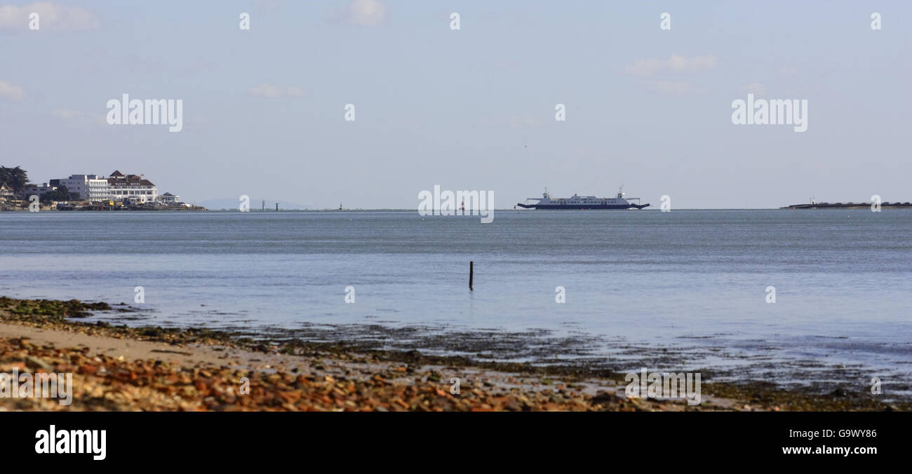 Poole harbour sandbanks ferry hi-res stock photography and images - Alamy