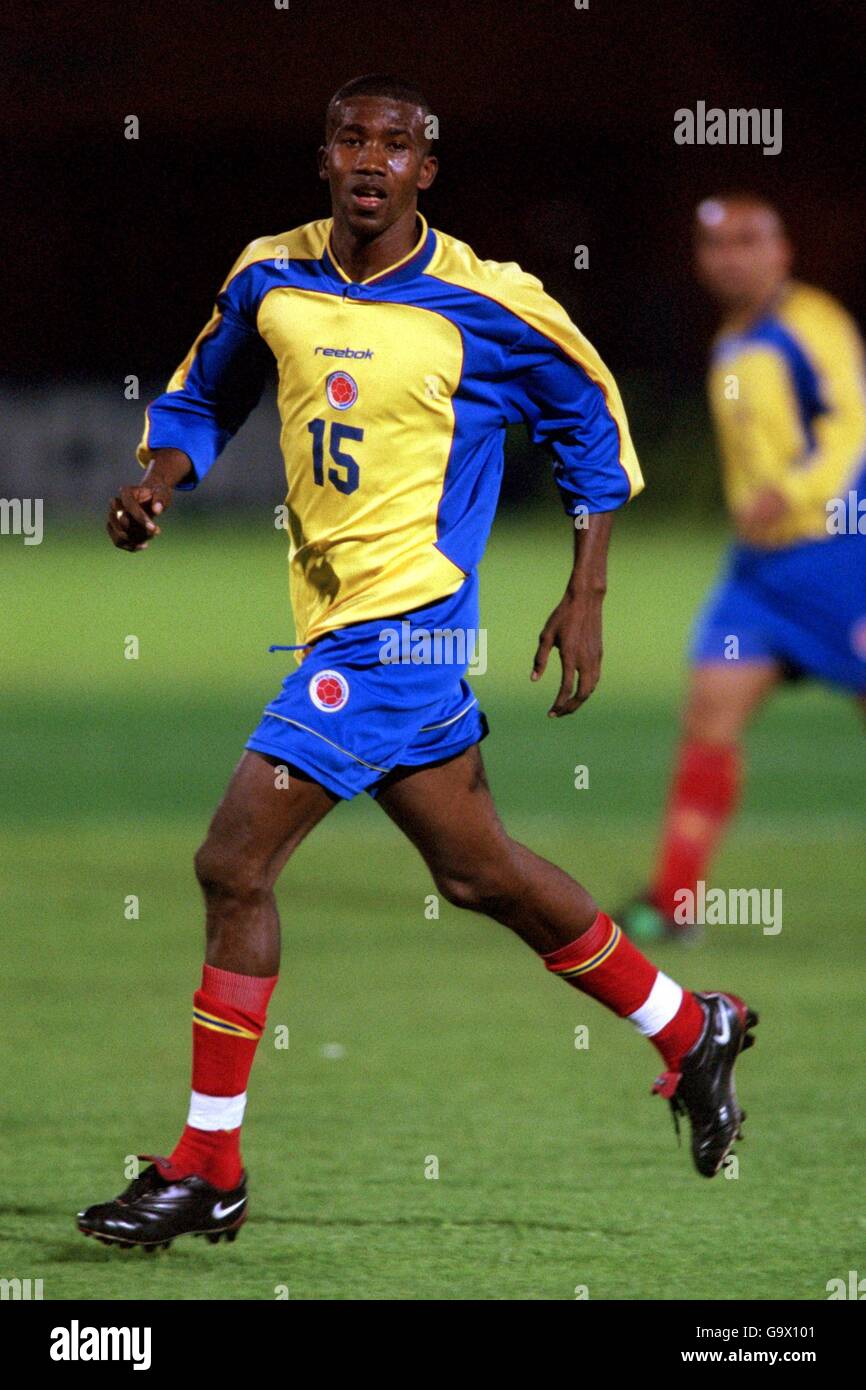 Soccer - World Cup 2002 Qualifier - South American Section - Colombia v ...