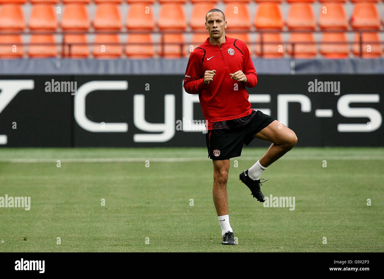 Soccer - Manchester United Training session - San Siro Stock Photo - Alamy