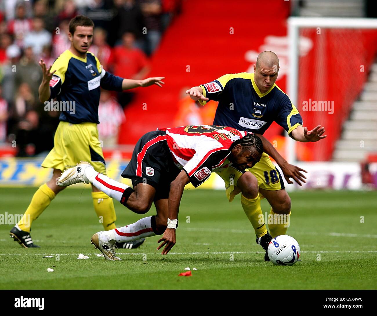 Southampton's Jhon Viafara and Derby County's Seth Johnson battle for ...
