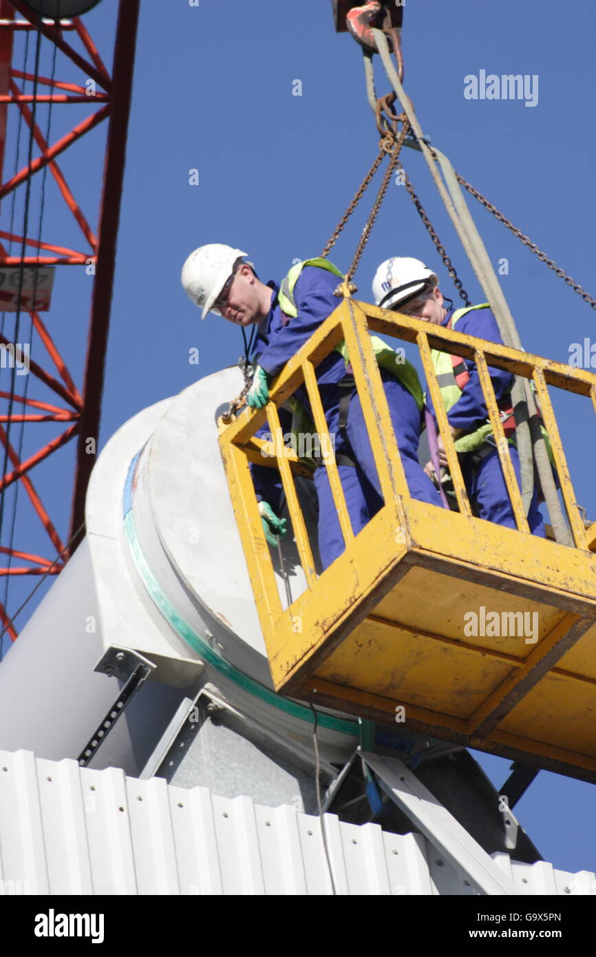Crane lifting pipes High Resolution Stock Photography and Images - Alamy