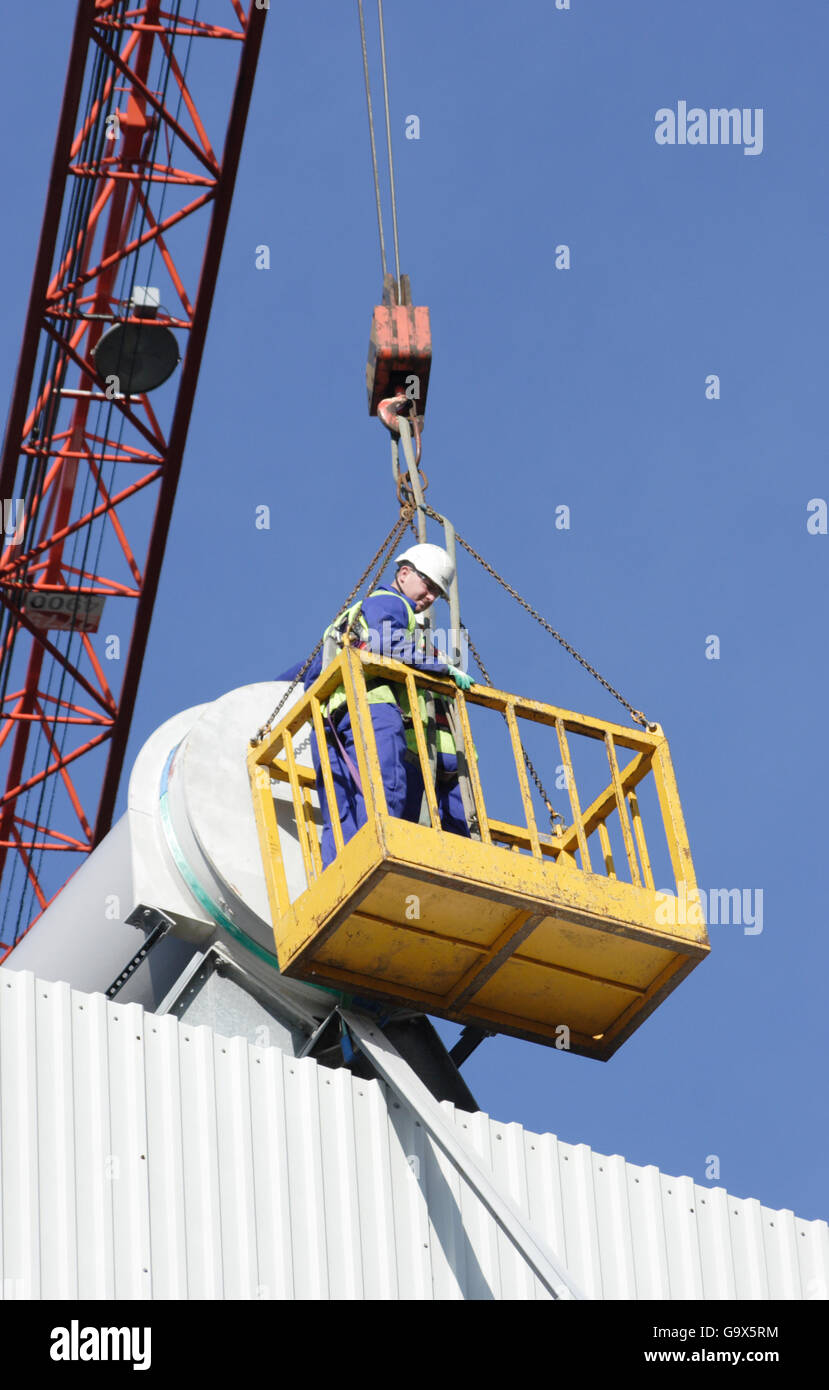 Crane lifting pipes High Resolution Stock Photography and Images - Alamy