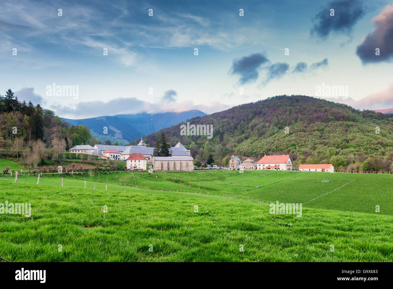 Camino santiago spain roncesvalles hi-res stock photography and images ...