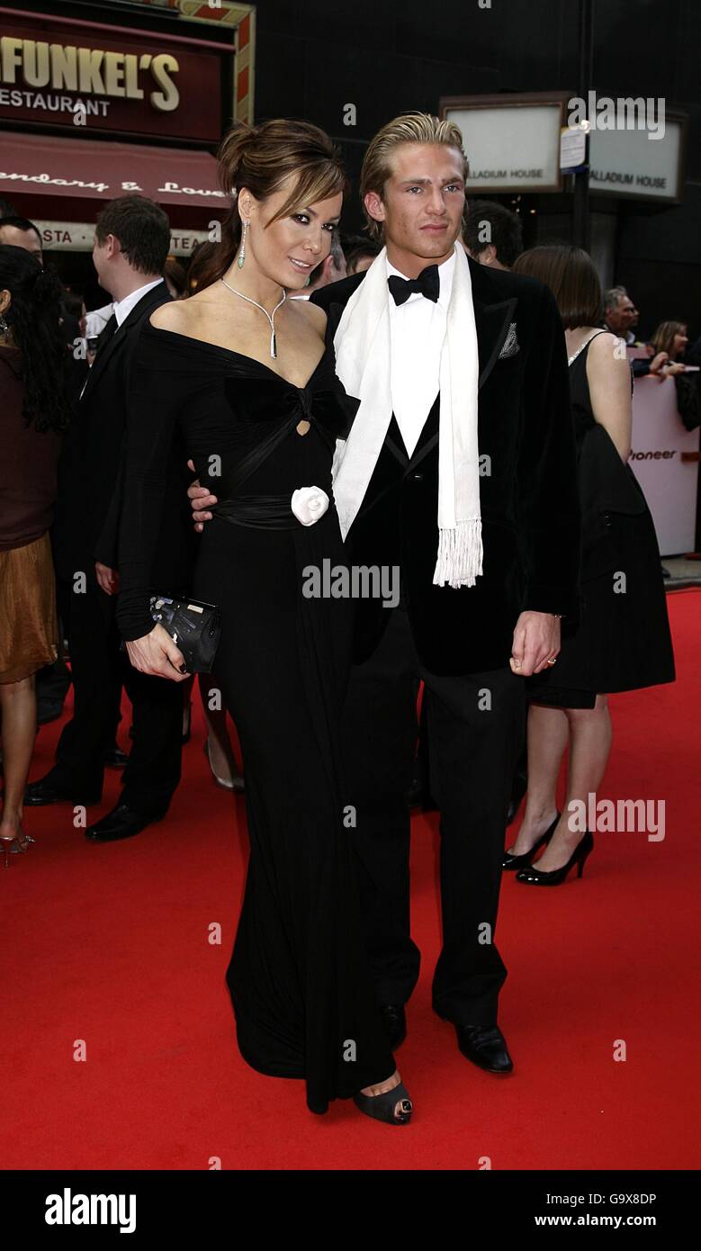 Baftas full length tara palmer tomkinson hi-res stock photography and ...