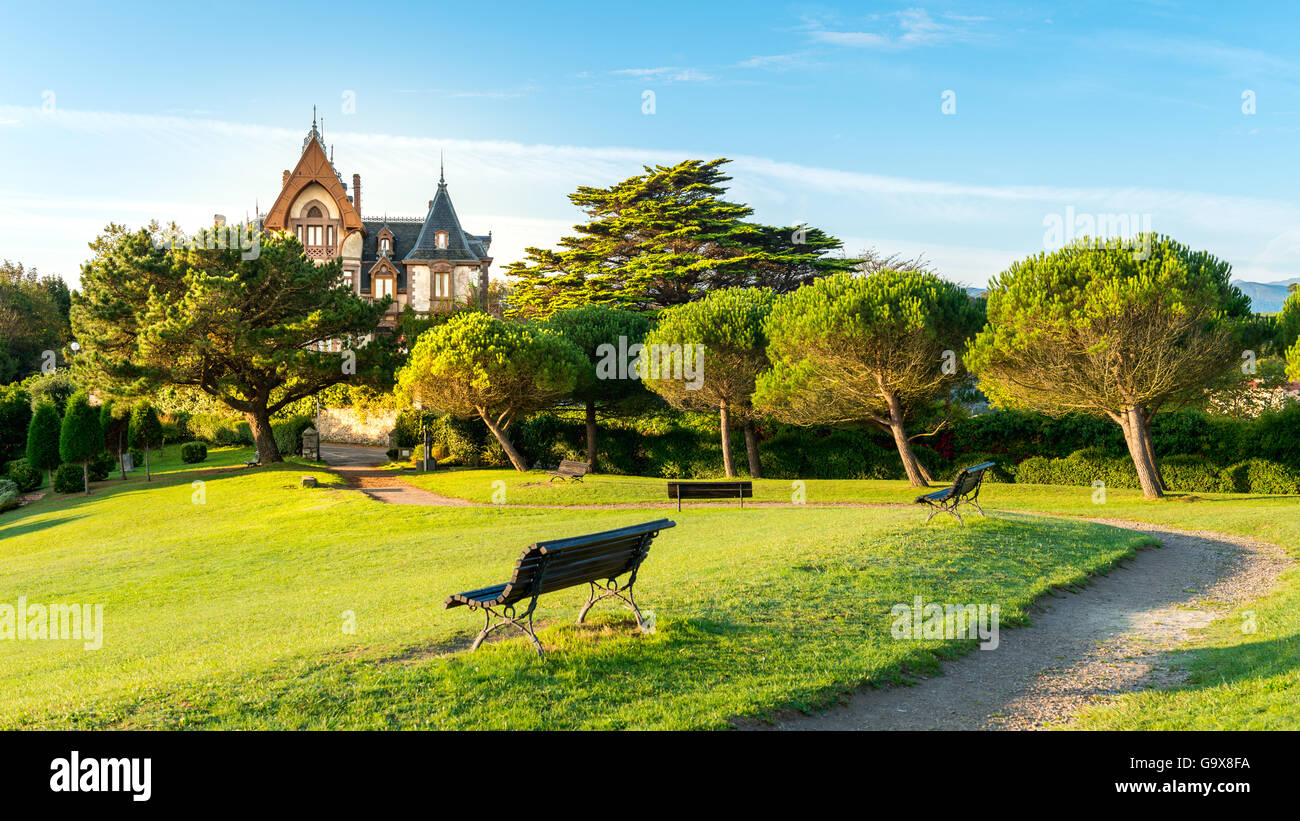 Comillas hi-res stock photography and images - Alamy
