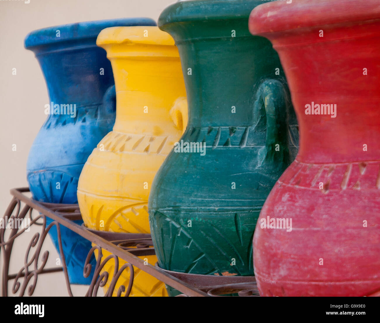 Old style clay pots store hi-res stock photography and images - Alamy