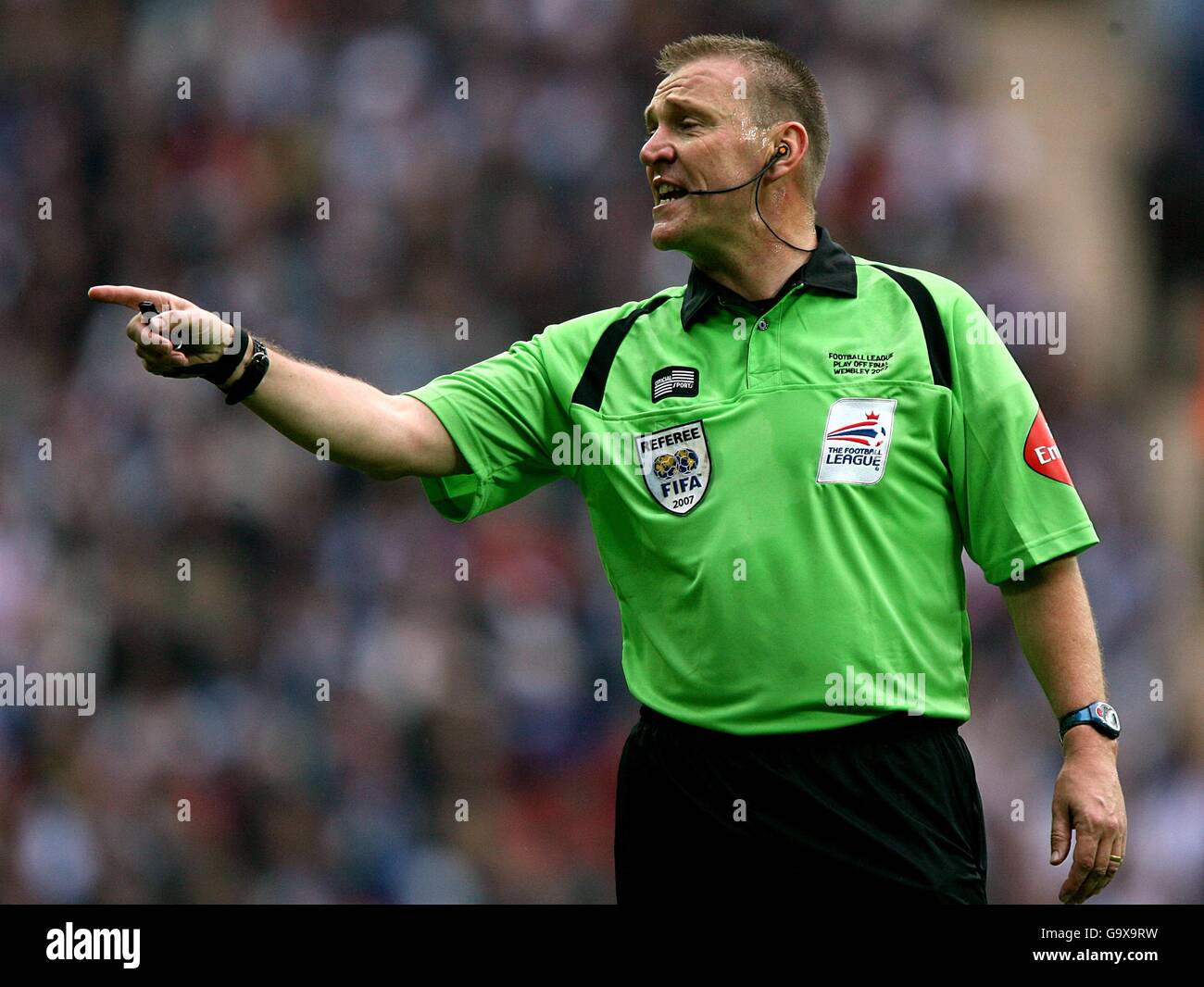 Final soccer football referee hi-res stock photography and images - Alamy